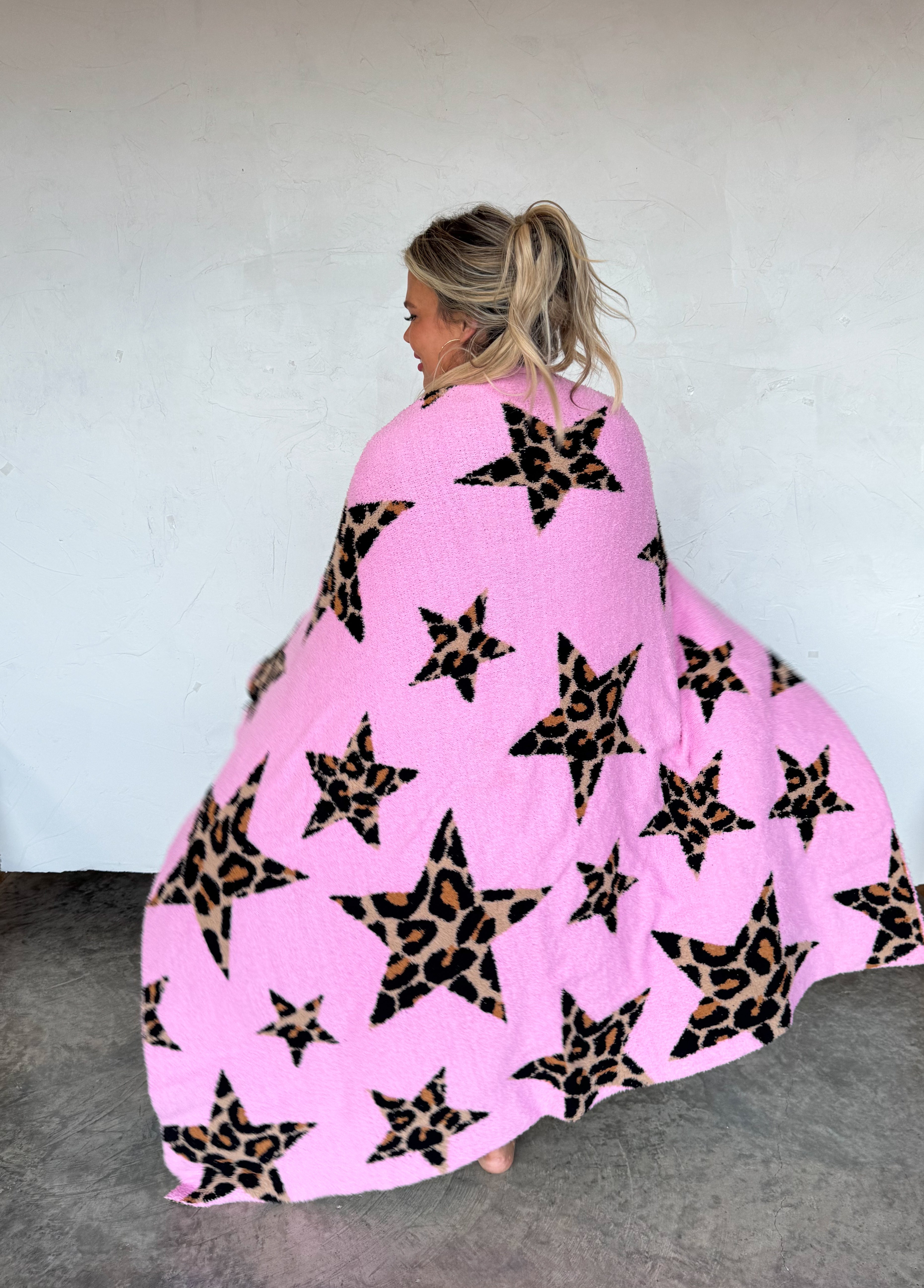 CHEETAH & STAR CLOUD BLANKET – BLAKELEY BRAND